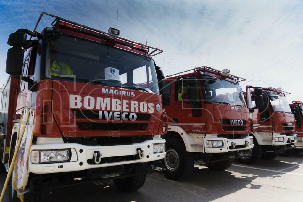 Entregan 55 nuevos carros bomba a Cuerpos de Bomberos de Chile ...